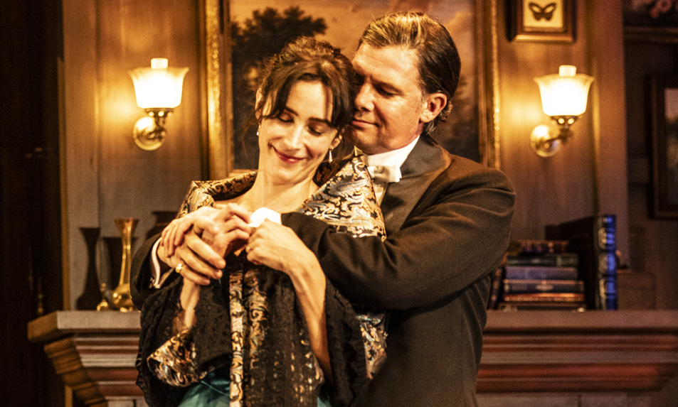 Gaslight - Roslyn Packer Theatre